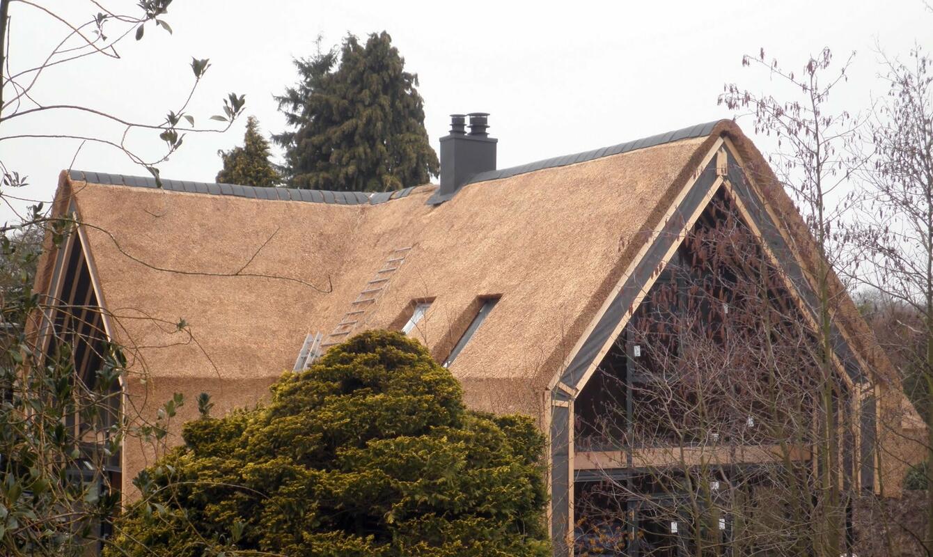 ISO-BLOCK - ROOF ACCESSORIES - PREFABRICATED ROOF PASSAGE SYSTEM