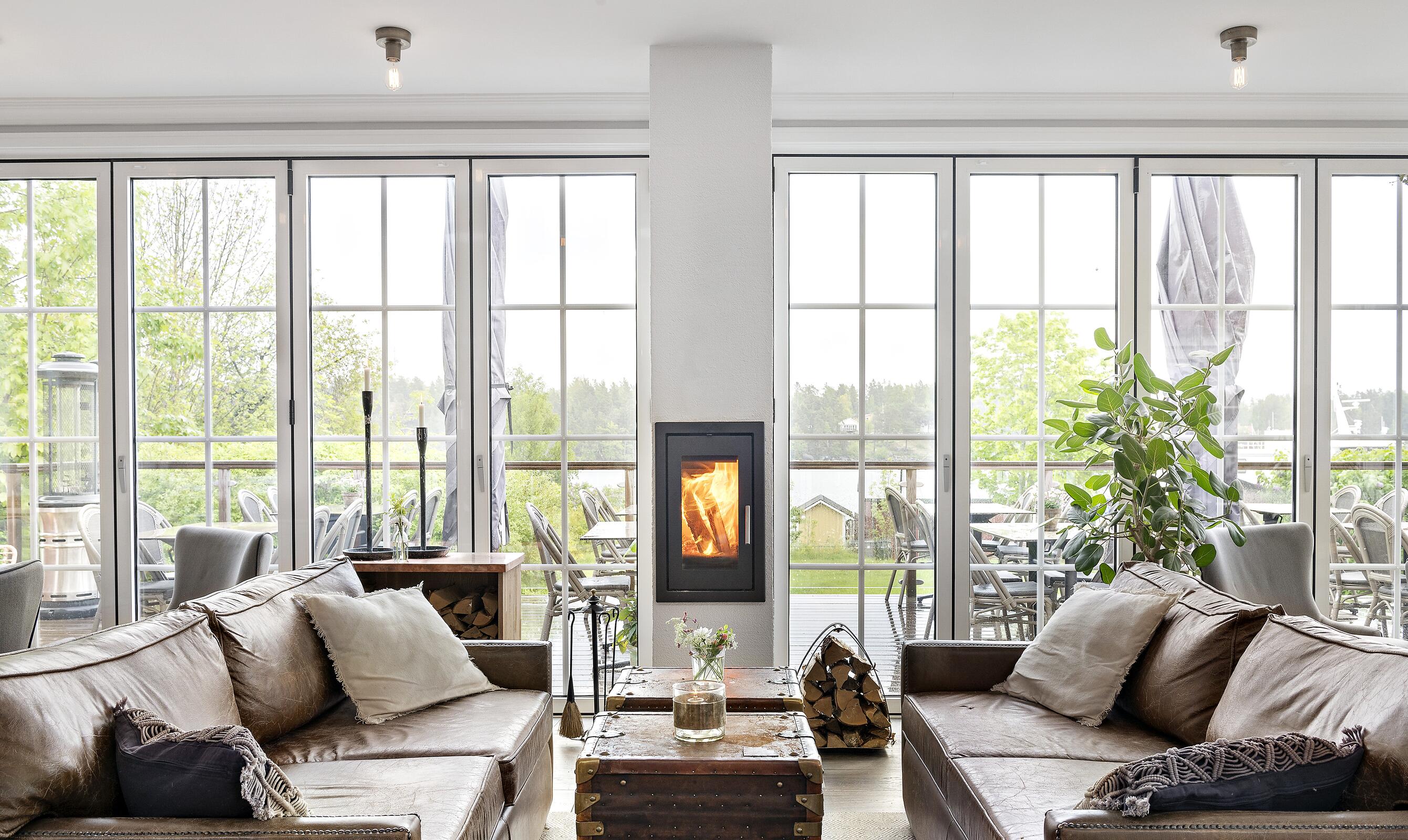 CELSIUS - Insert and chimney in one compact design